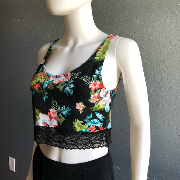 Mudd | Tops | Black Tropical Crop Top Size Extra Large Xl | Poshmark